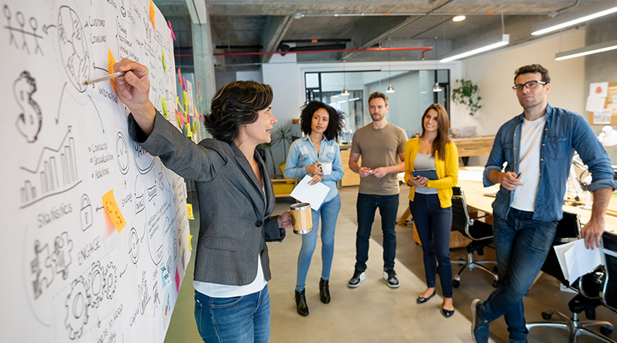 Reconocimiento a empleados: 10 formas de reconocer el trabajo de tu equipo