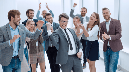 Reconocimiento a empleados: 10 formas de reconocer el trabajo de tu equipo